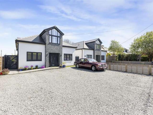 4 Bedroom Detached House