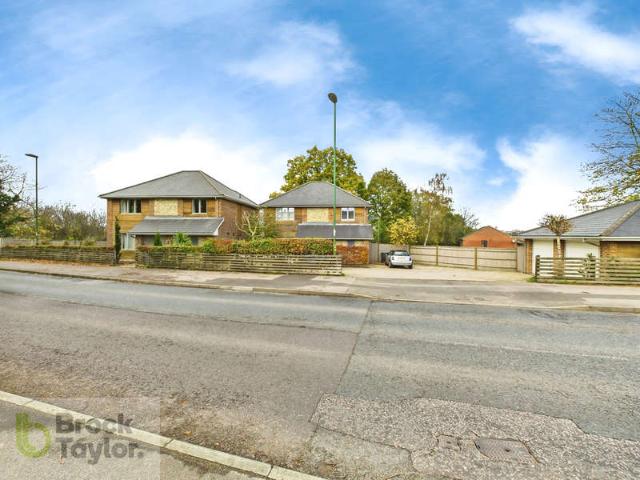 4 Bedroom Detached House