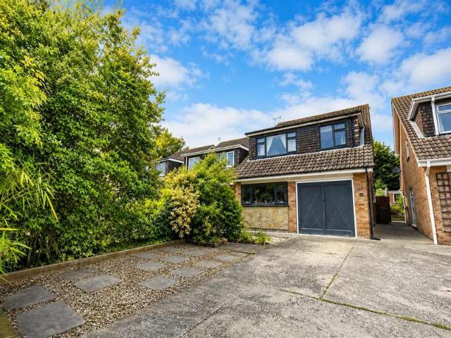4 Bedroom Detached House