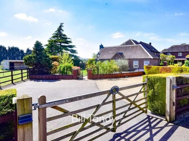 4 Bedroom Detached House