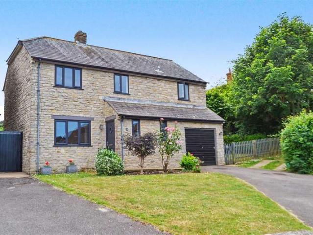 4 Bedroom Detached House