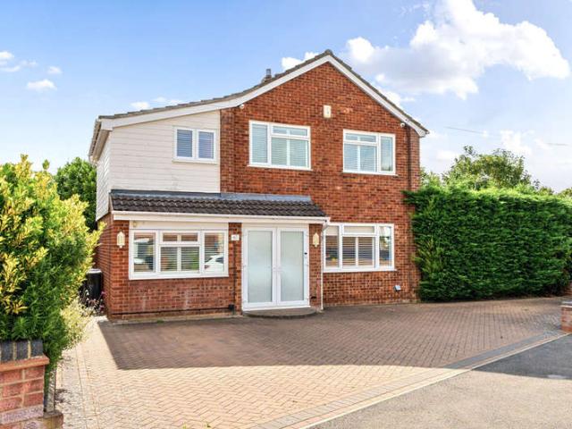 4 Bedroom Detached House