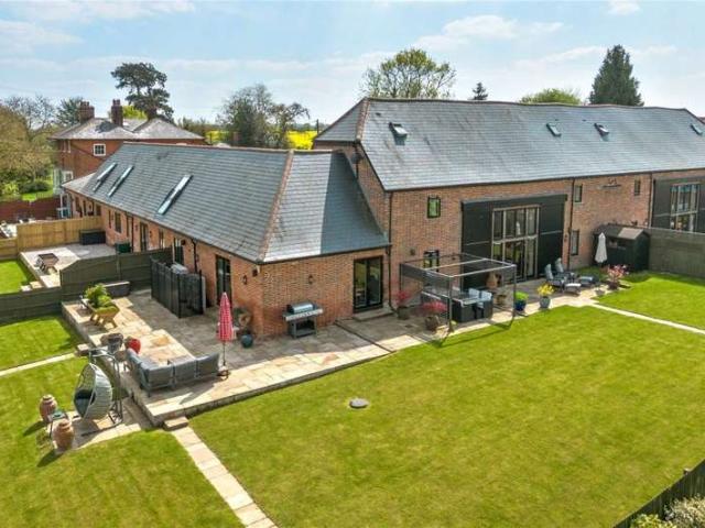 4 Bedroom Detached House