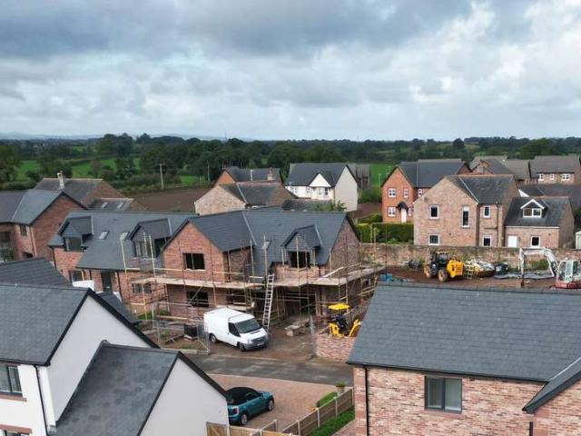 4 Bedroom Detached House