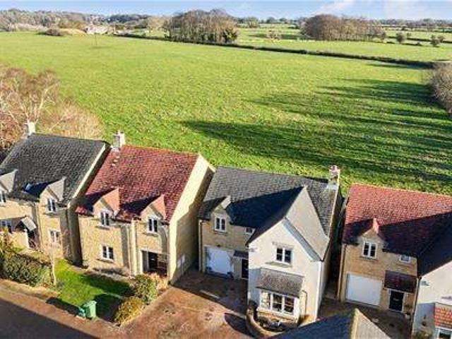 4 Bedroom Detached House
