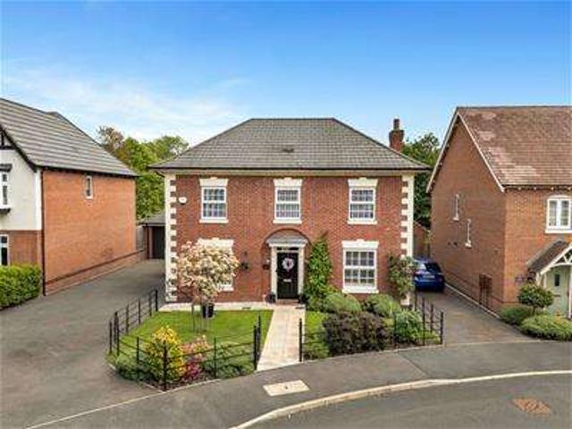 4 Bedroom Detached House