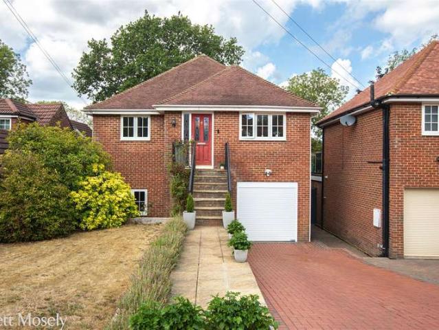 4 Bedroom Detached House