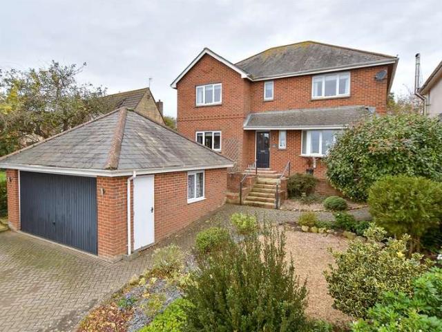 4 Bedroom Detached House