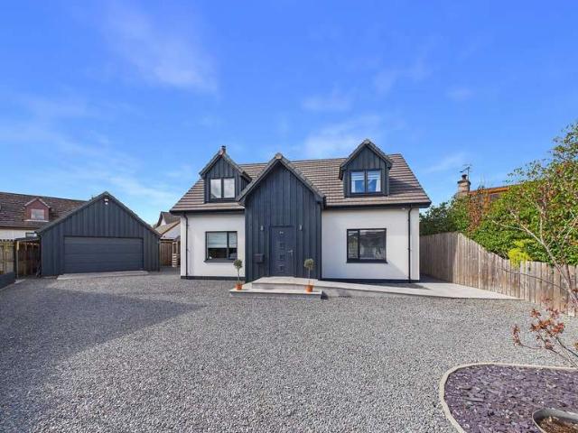 4 Bedroom Detached House