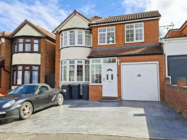 4 Bedroom Detached House