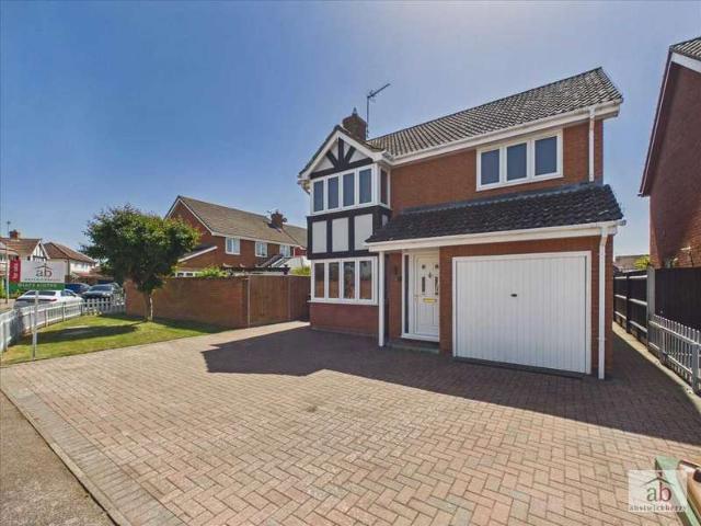 4 Bedroom Detached House