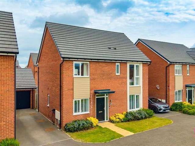 4 Bedroom Detached House