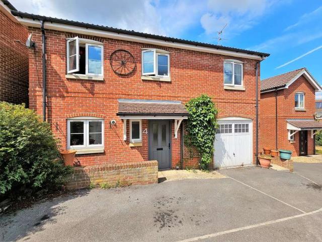 4 Bedroom Detached House