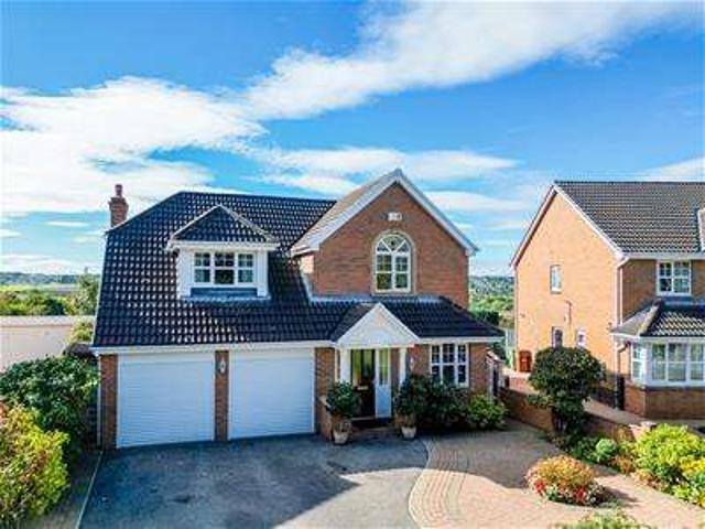 4 Bedroom Detached House
