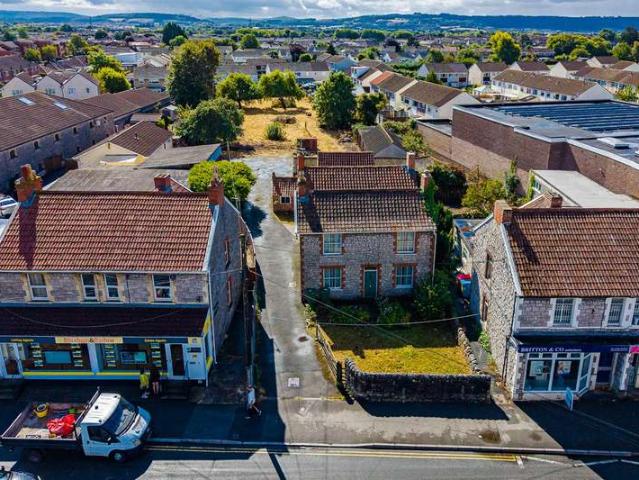 4 Bedroom Detached House