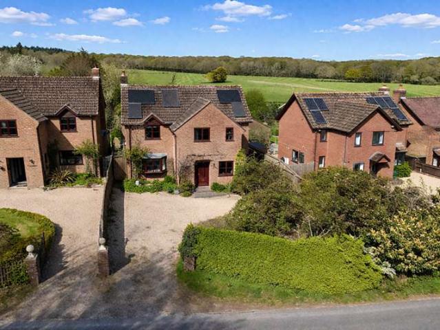4 Bedroom Detached House