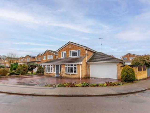 4 Bedroom Detached House