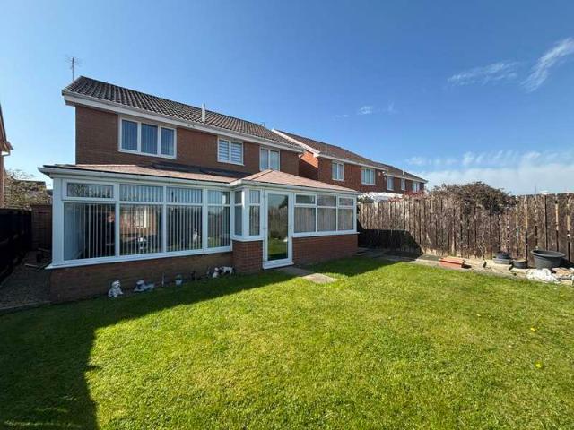 4 Bedroom Detached House