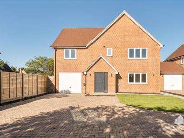 4 Bedroom Detached House