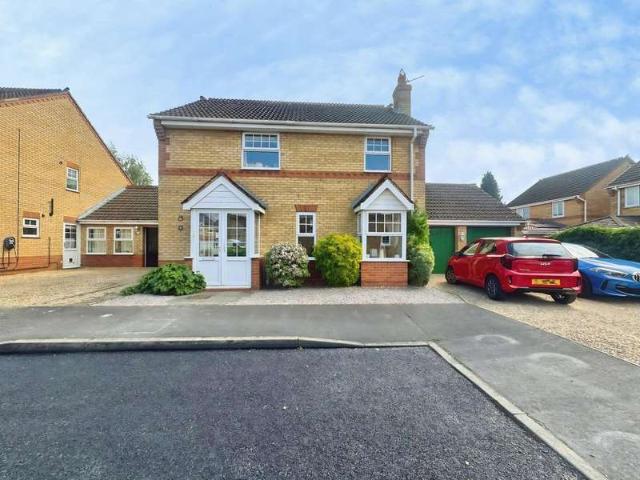 4 Bedroom Detached House