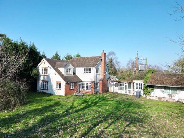 4 Bedroom Detached House
