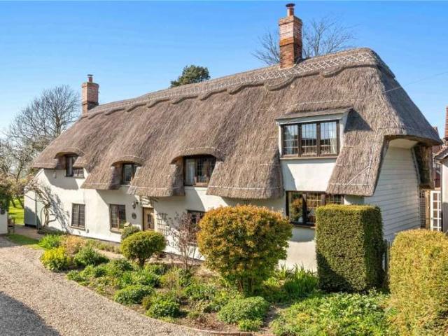 4 Bedroom Detached House