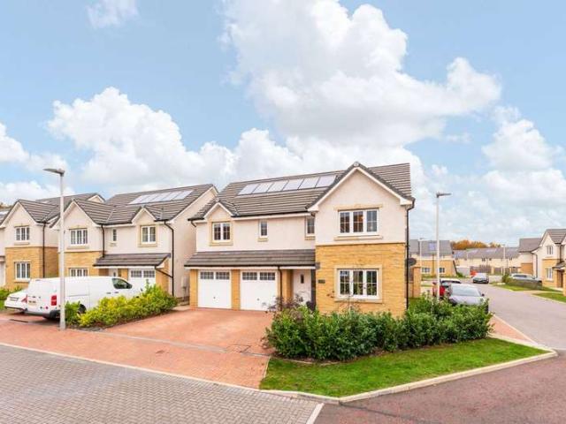 4 Bedroom Detached House