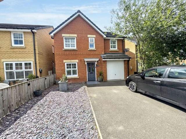 4 Bedroom Detached House