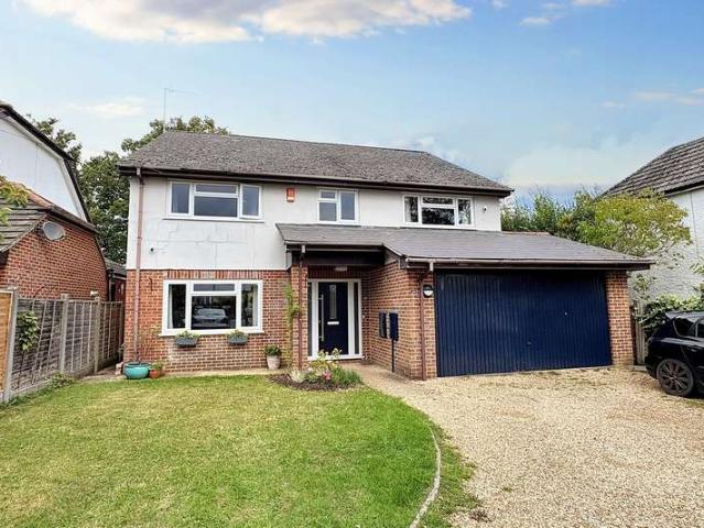4 Bedroom Detached House