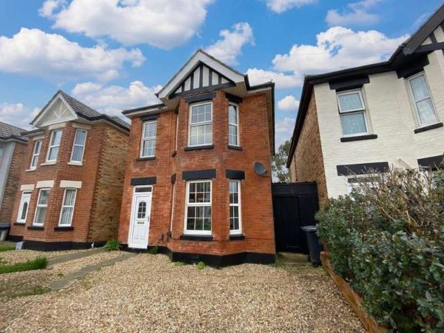 4 Bedroom Detached House