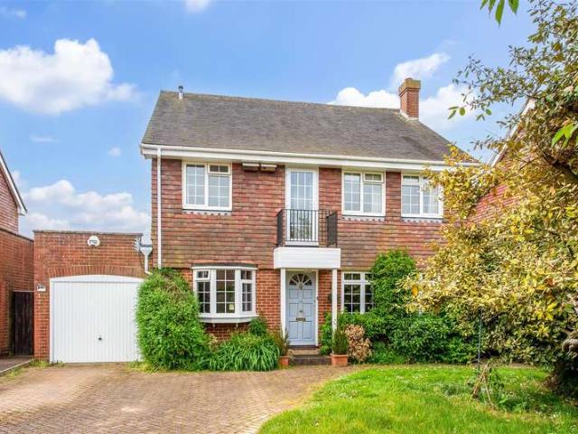 4 Bedroom Detached House