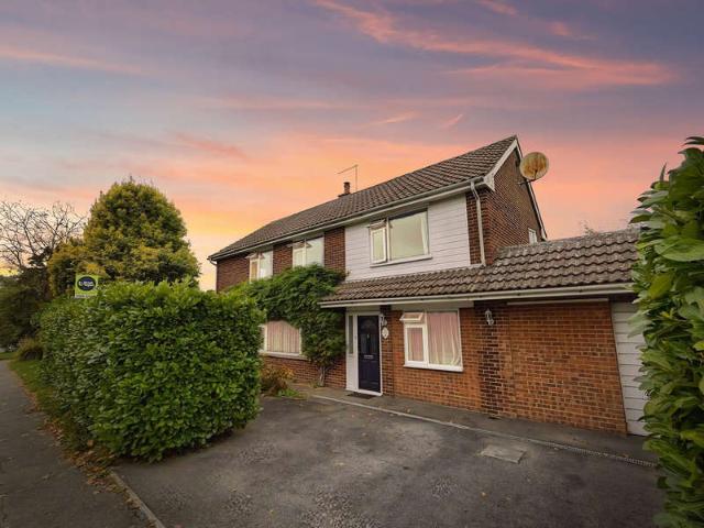 4 Bedroom Detached House
