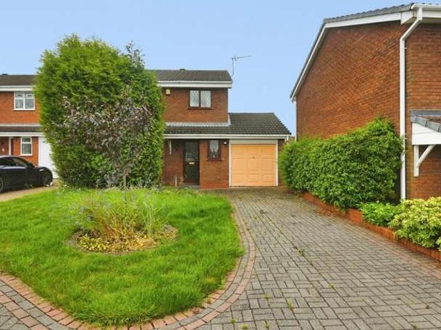 4 Bedroom Detached House