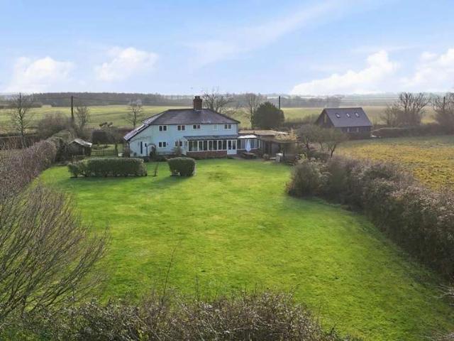 4 Bedroom Detached House