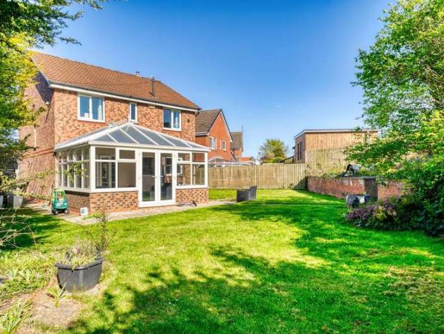 4 Bedroom Detached House
