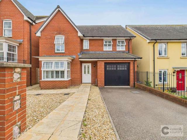 4 Bedroom Detached House