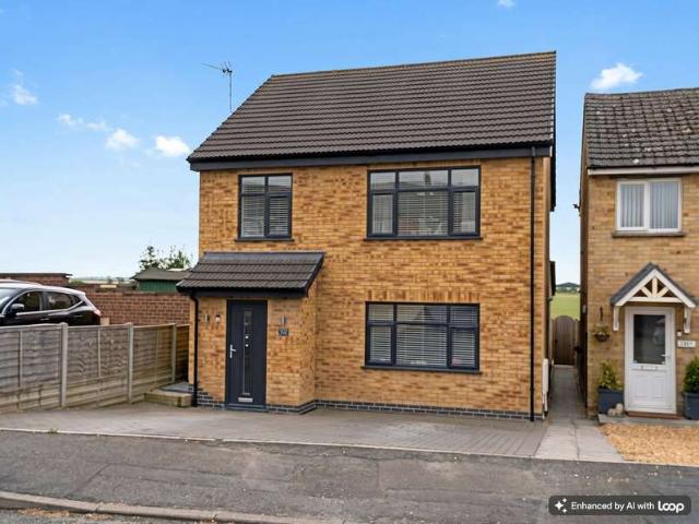 4 Bedroom Detached House