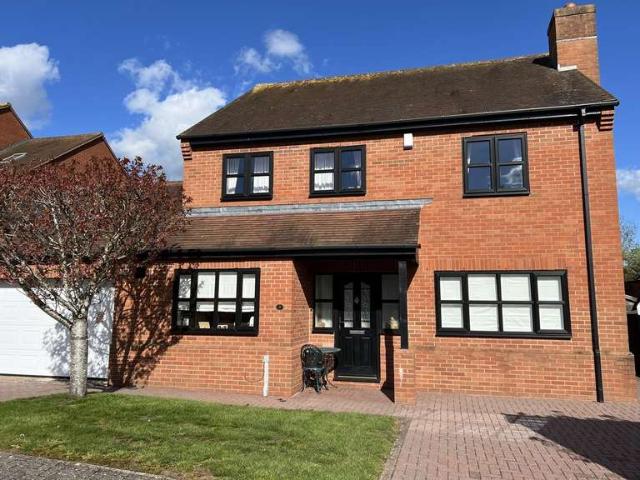 4 Bedroom Detached House