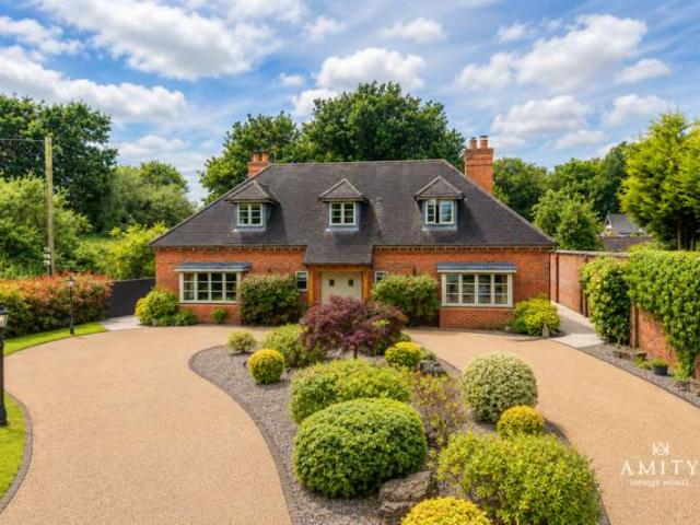 4 Bedroom Detached House