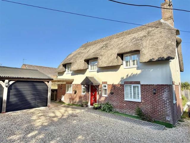 4 Bedroom Detached House
