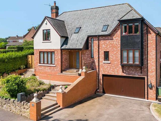 4 Bedroom Detached House