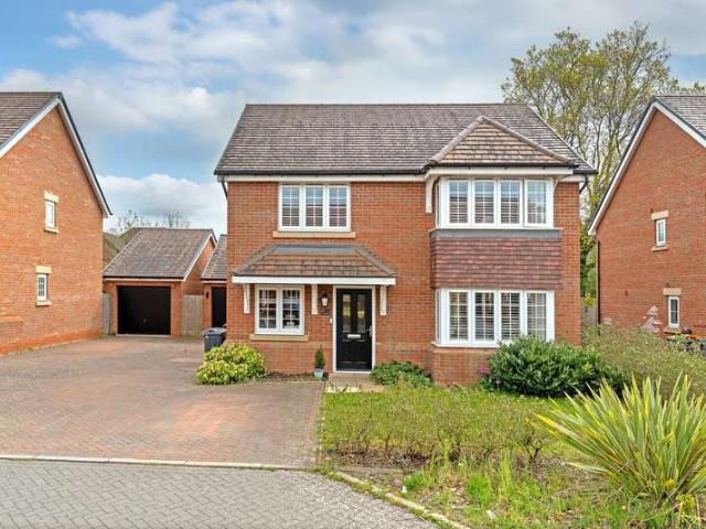 4 Bedroom Detached House