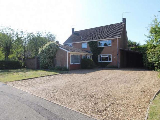 4 Bedroom Detached House