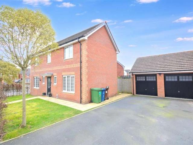 4 Bedroom Detached House