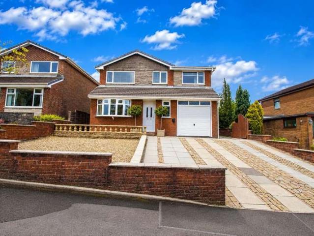4 Bedroom Detached House