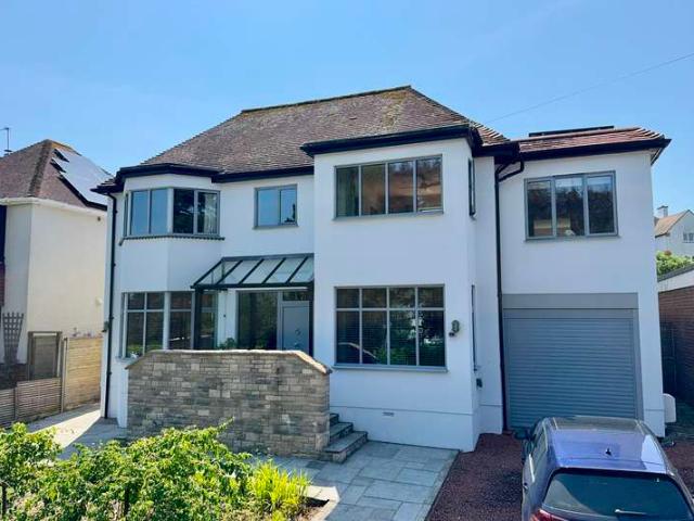 4 Bedroom Detached House