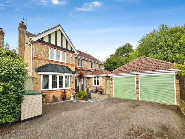 4 Bedroom Detached House
