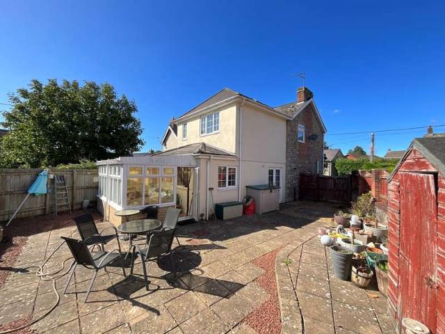 4 Bedroom Detached House