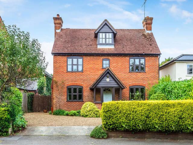 4 Bedroom Detached House
