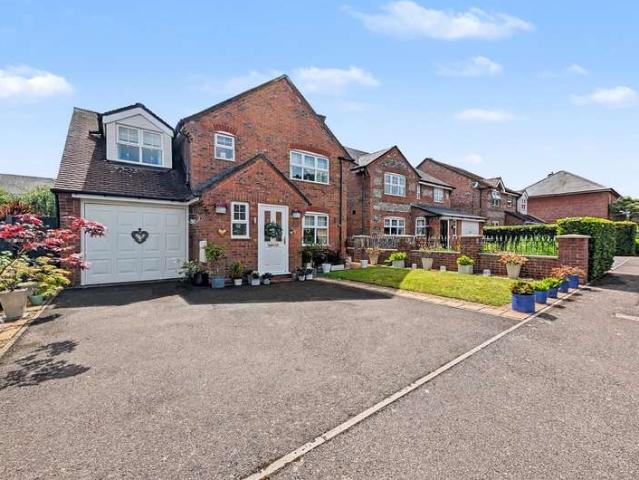 4 Bedroom Detached House